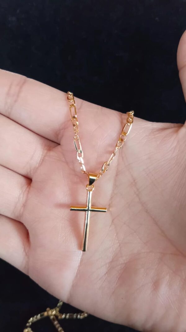Cruz chica oro laminado – Joyeria Yoma